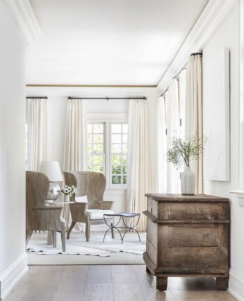 Farmhouse Window Treatments I Ideas for Modern & Rustic