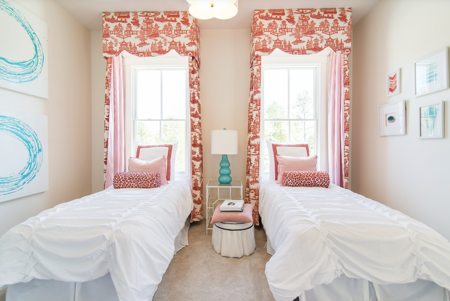 BEDROOM VALANCES: TOP IDEAS & TIPS – Spiffy Spools