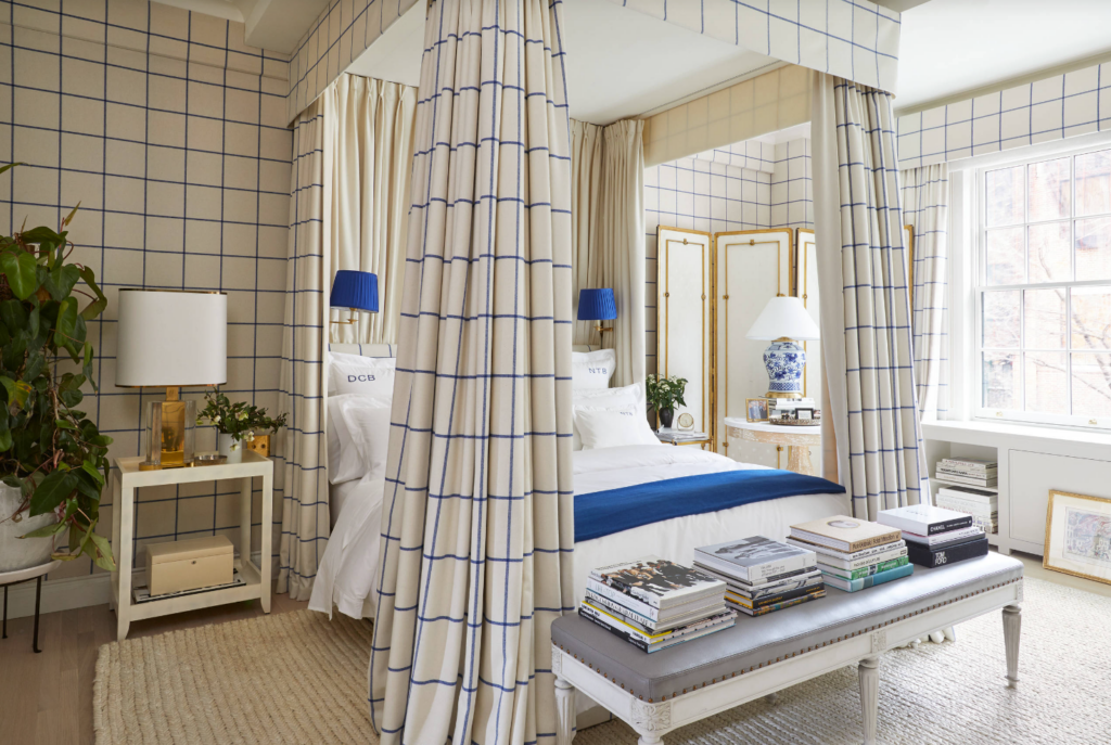 Top Canopy Bed Curtains: Best Ideas & Tips | Spiffy Spools