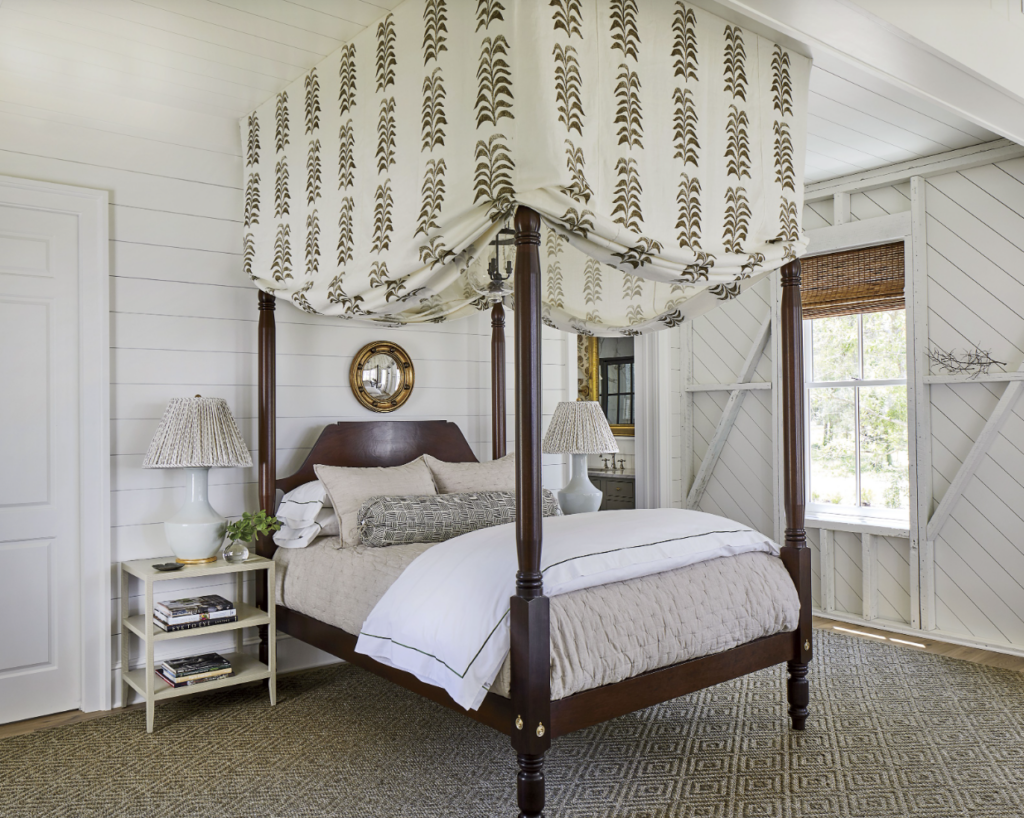 Top Canopy Bed Curtains: Best Ideas & Tips | Spiffy Spools